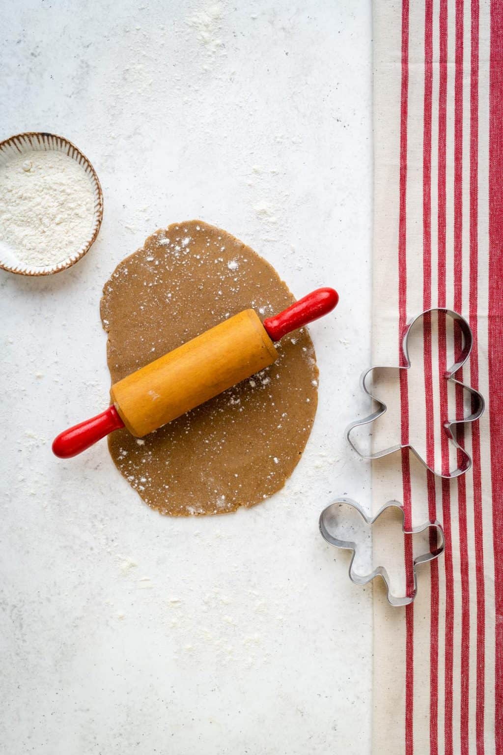 Gingerbread Cookie Wreath - Supergolden Bakes