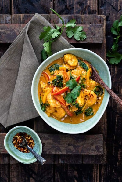 Quick and Easy Prawn Curry - Supergolden Bakes