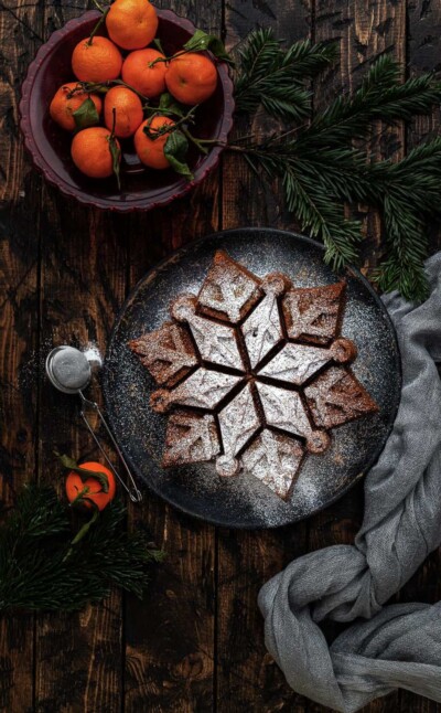 Easy Ginger Cake - Supergolden Bakes