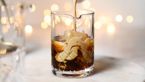 Mudslide drink | Video Tutorial - Supergolden Bakes