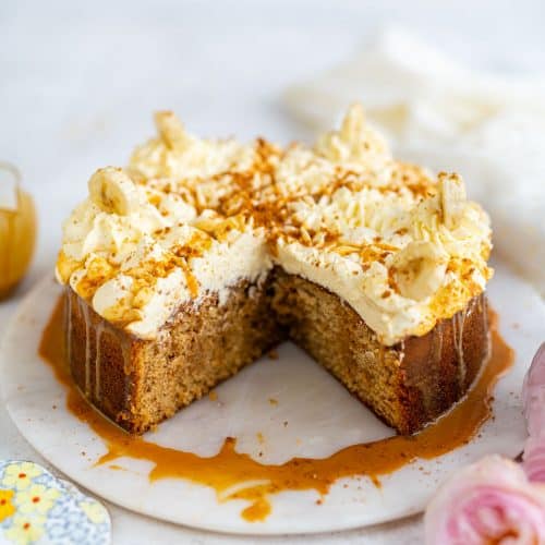 Banoffee Cake - Supergolden Bakes