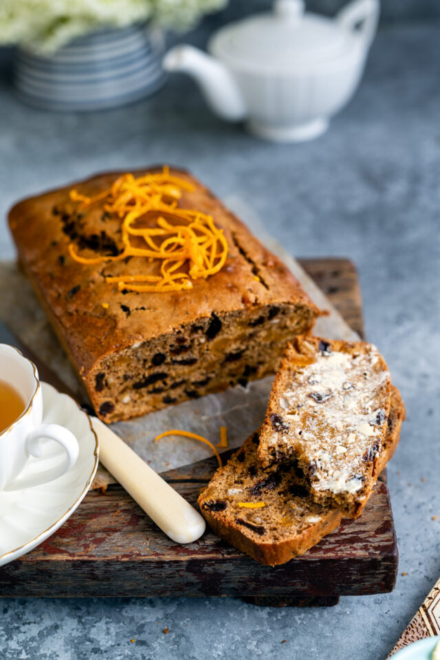 Easy Tea Fruit Loaf - Supergolden Bakes