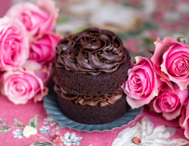 Delicious Chocolate Cake For Two - Supergolden Bakes