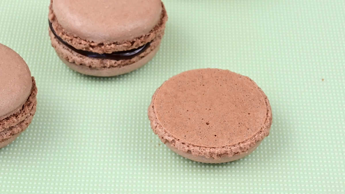 Chocolate Macarons Recipe - Supergolden Bakes