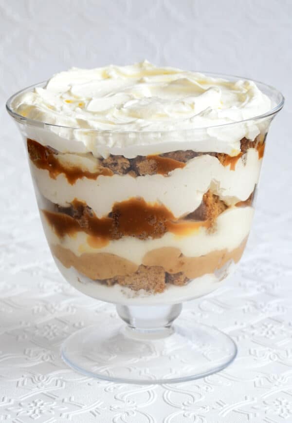 Gingerbread Trifle – Easy and Delicious! - Supergolden Bakes