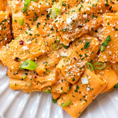 One-Pot Creamy Gochujang Pasta - Supergolden Bakes