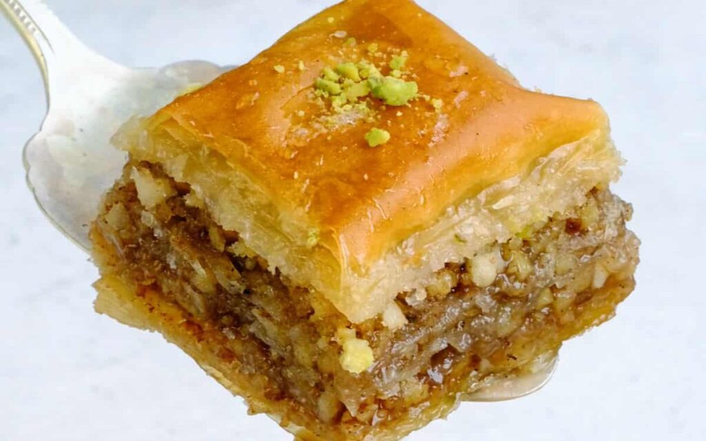 Easy Greek Baklava Recipe - Supergolden Bakes