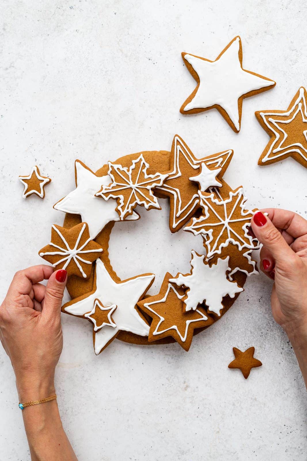 Gingerbread Wreath - Supergolden Bakes