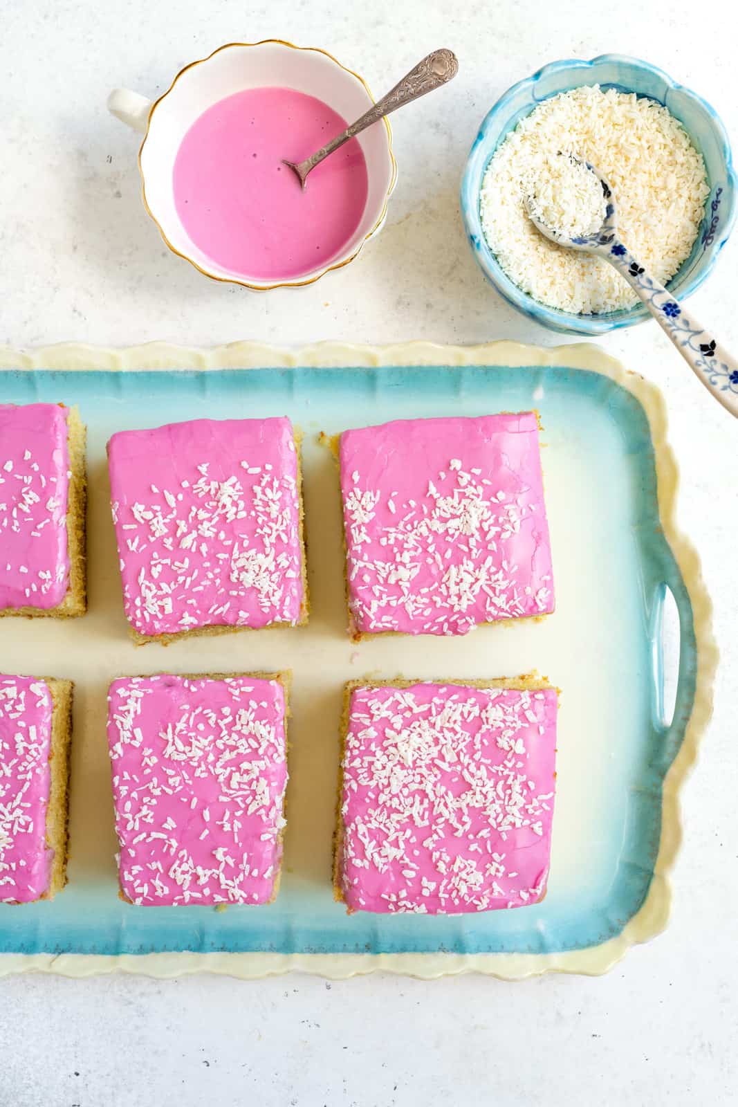 Tottenham Cake - Supergolden Bakes