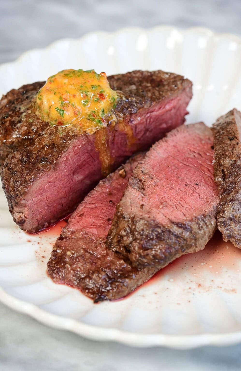 Air Fryer Filet Mignon (Fillet Steak) - Supergolden Bakes