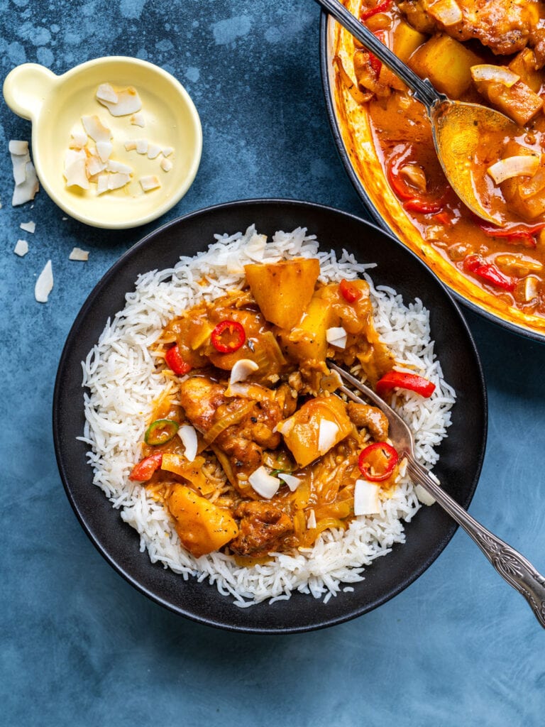 Coconut Curry Chicken - Supergolden Bakes