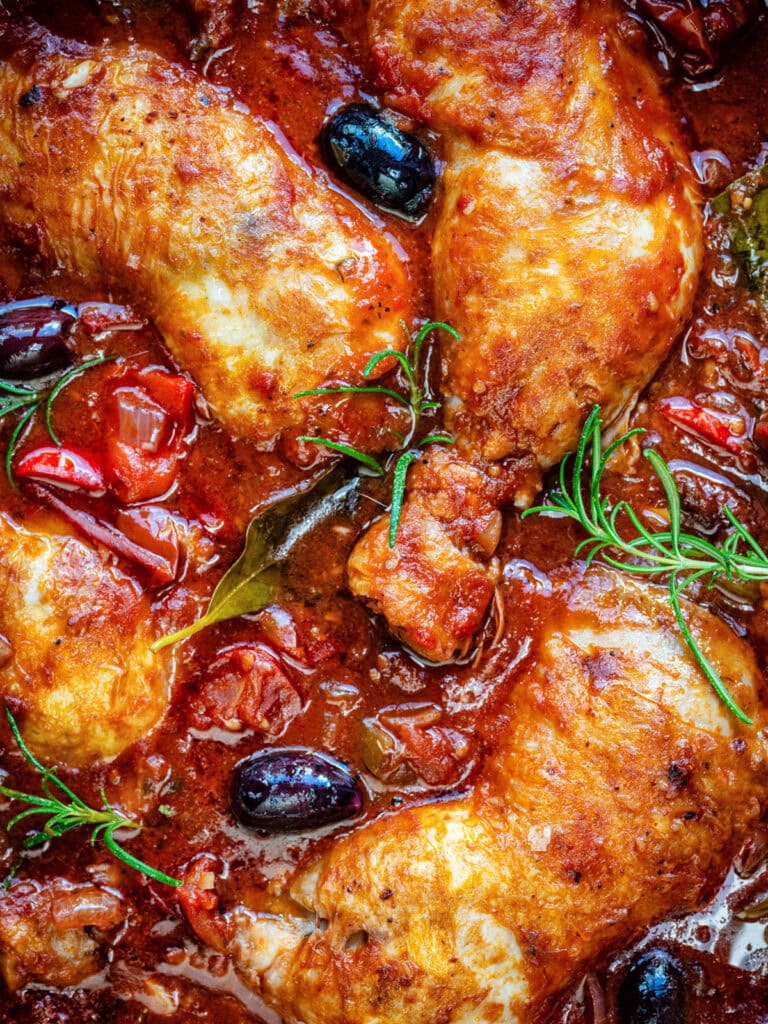 Chicken Cacciatore (Italian Chicken Stew) - Supergolden Bakes