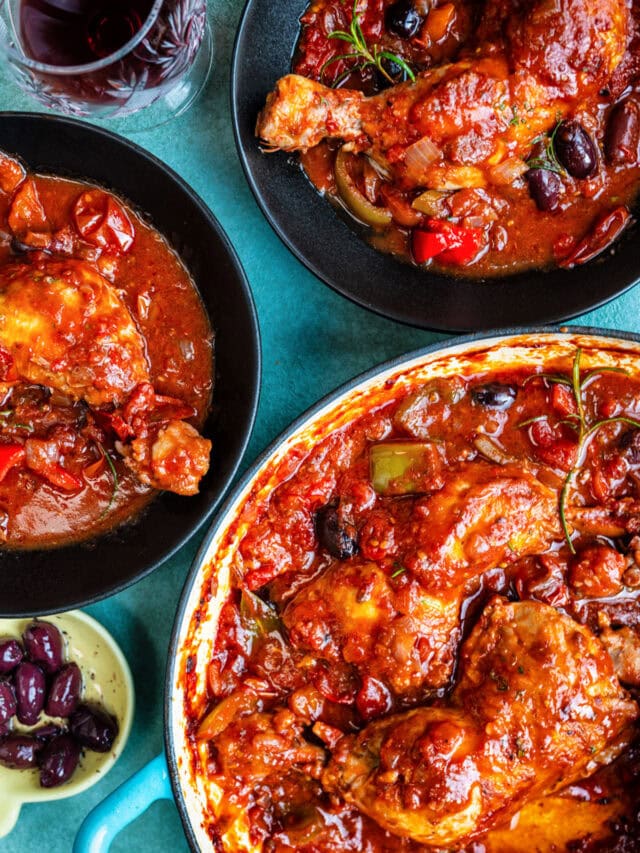 Chicken Cacciatore (Italian Chicken Stew) - Supergolden Bakes