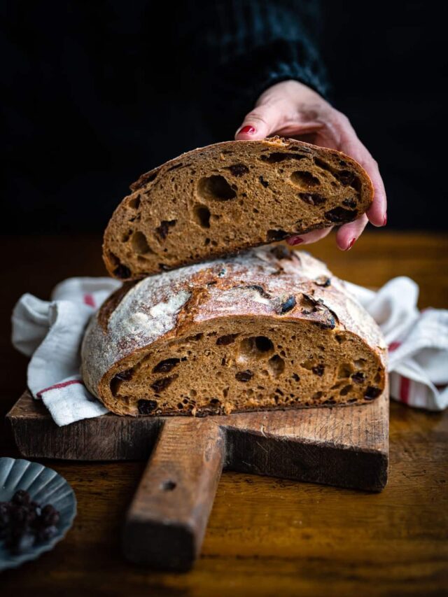 Cinnamon Raisin Sourdough - Supergolden Bakes