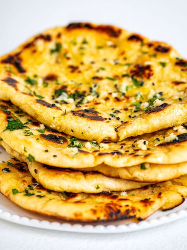 Garlic Naan (Fluffy, Chewy and Foolproof!) - Supergolden Bakes