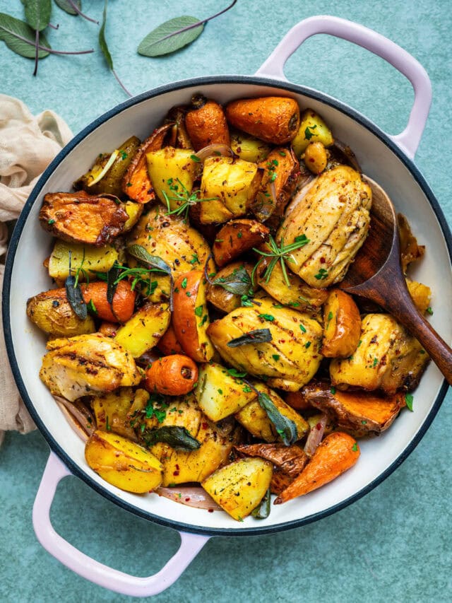 One Pan Autumn Chicken Dinner (Air Fryer or Oven) - Supergolden Bakes