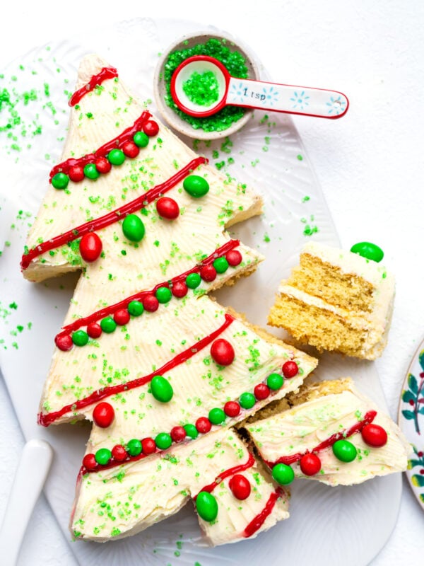 Christmas Tree Cake - Supergolden Bakes